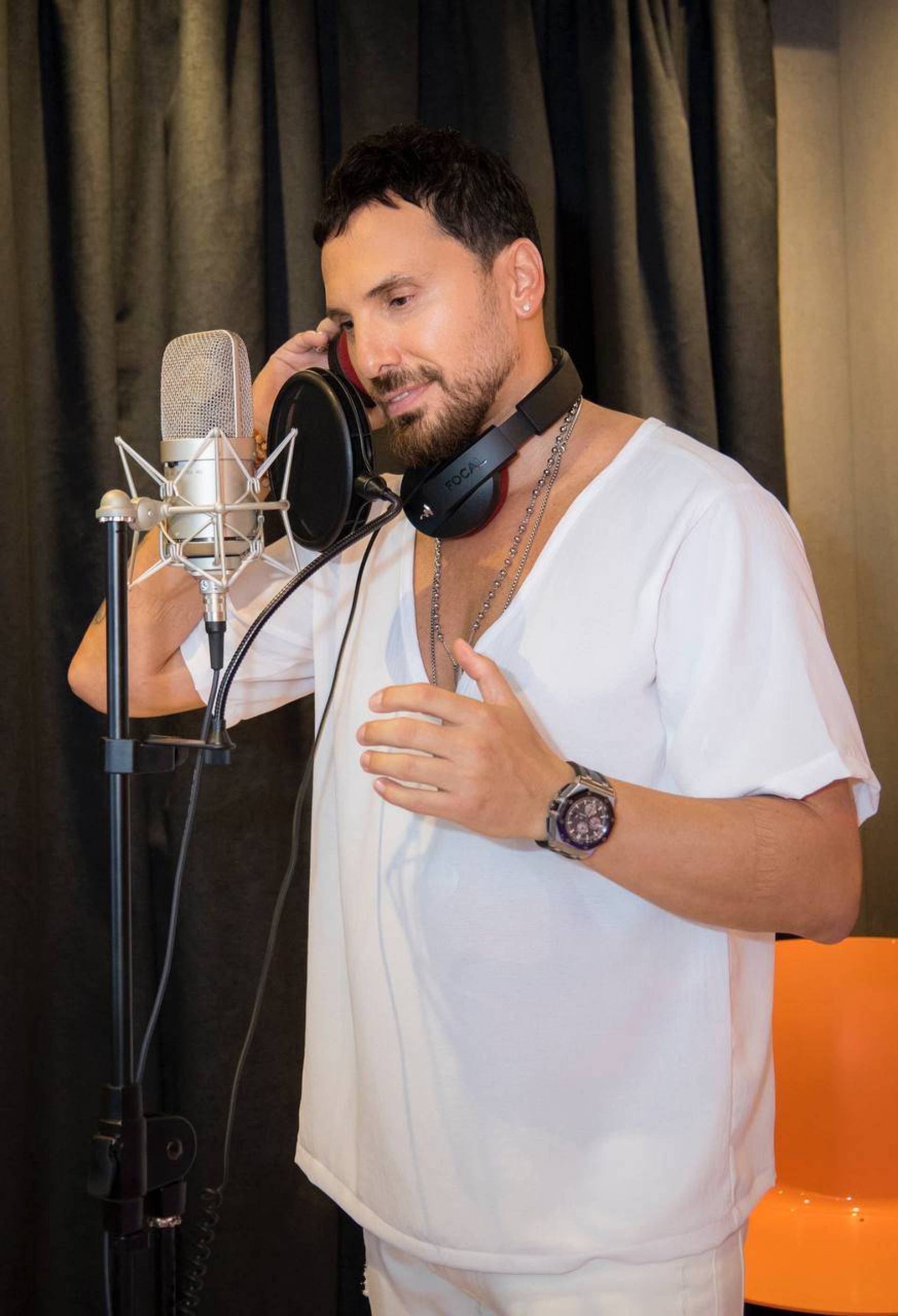 عزيز عبدو يفتتح استديو Soul sound Music by Aziz Abdo في دبي | Laha Magazine